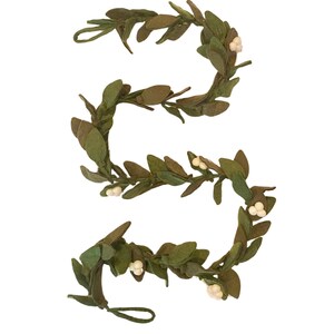 Mistletoe Christmas Garland-hand Felted White Holly Berry Greenery ...