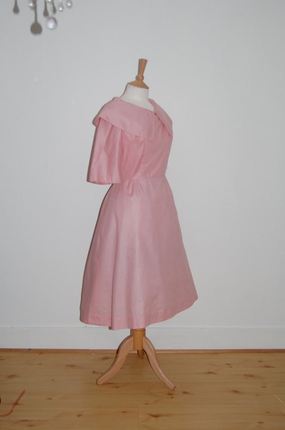 Light Pink Vintage 1950's Dress from with oversized s… - Gem