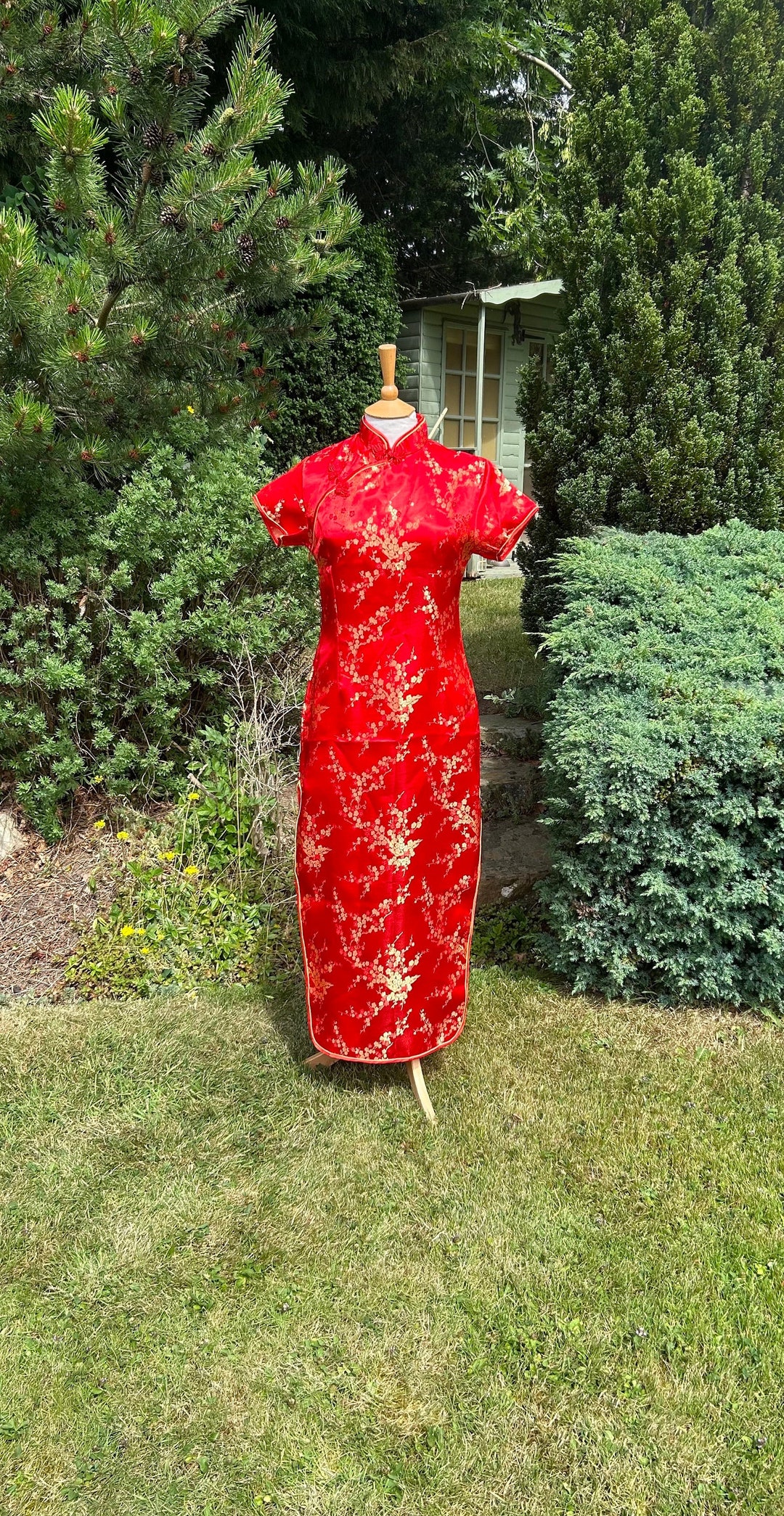 Gorgeous Vintage Red and Gold Cheongsam 1980s Maxi Dress by Tian Bao ...