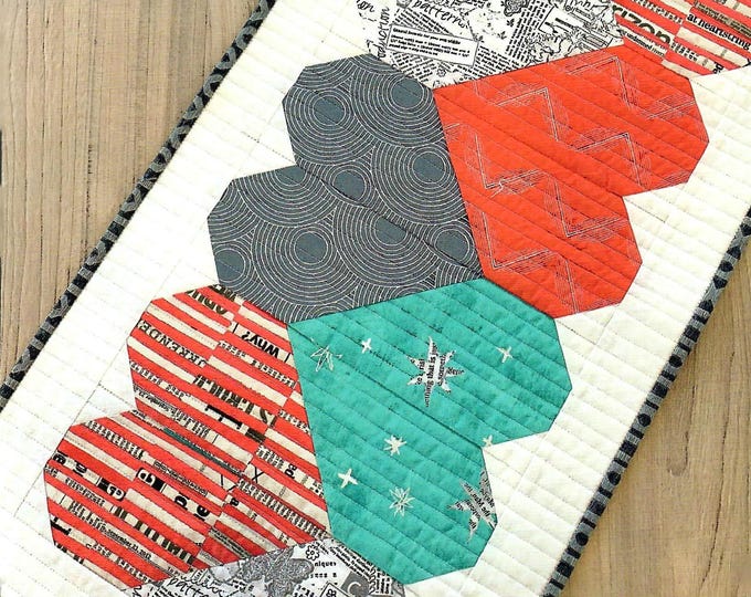 Let's Play Hearts by Atkinson Designs Quilted Heart Themed Table Runner ...