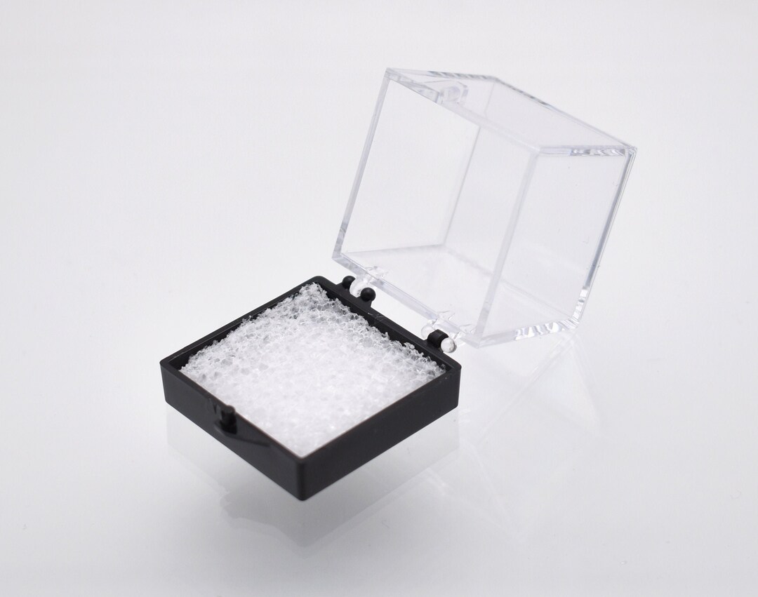 35x Perky Box W/ Tack & Label 1.25" X 1.25" // Thumbnail Box for ...