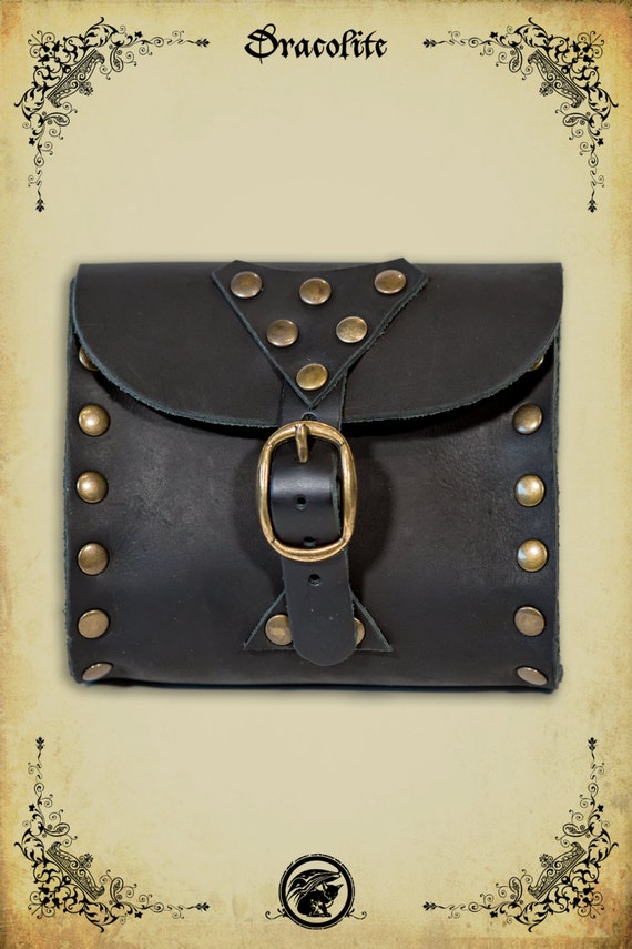 Triangle Leather Poutch in Leather for LARP Action | Etsy