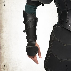 Ranger Armor Gauntlet - Ranger Adventurer Gauntlet Armor for LARP ...