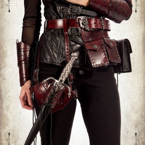 Rogue Leather Dagger Scabbard for LARP, Action Roleplaying and Cosplay ...