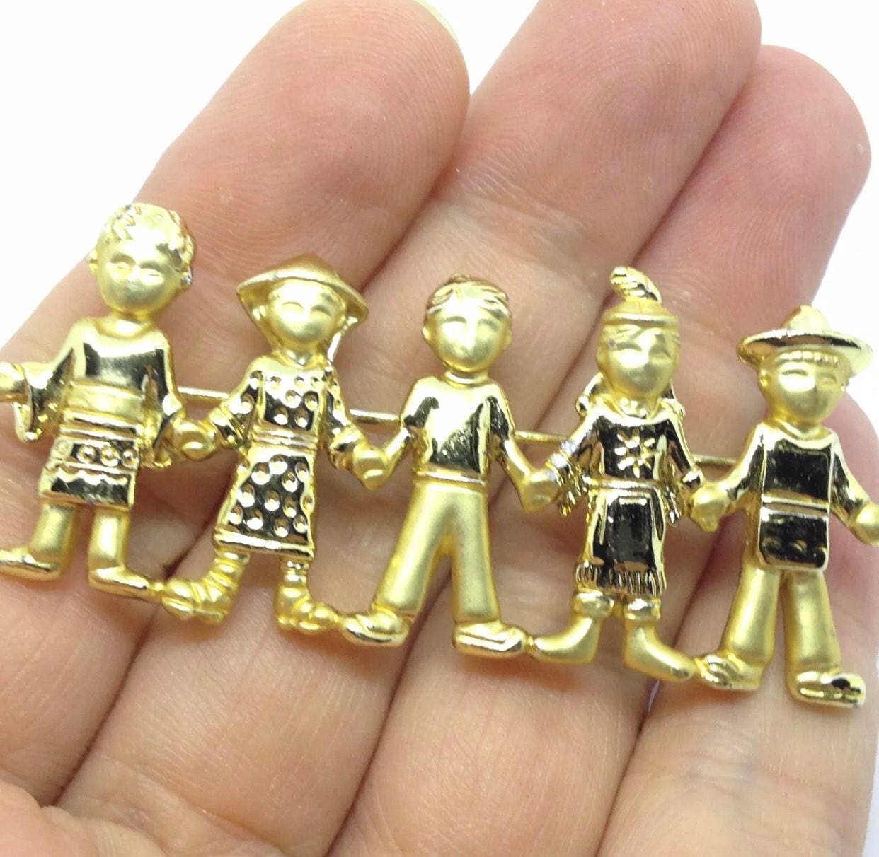 Signed AJC Vintage 5 People OF The World Brooch Pin Nationality Gold ...