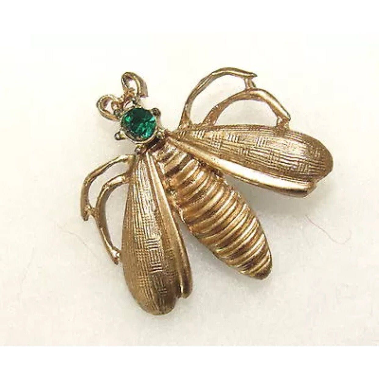 Vintage Brushed Gold Bee Fly Insect Bug Pin Brooch with pretty Emerald ...