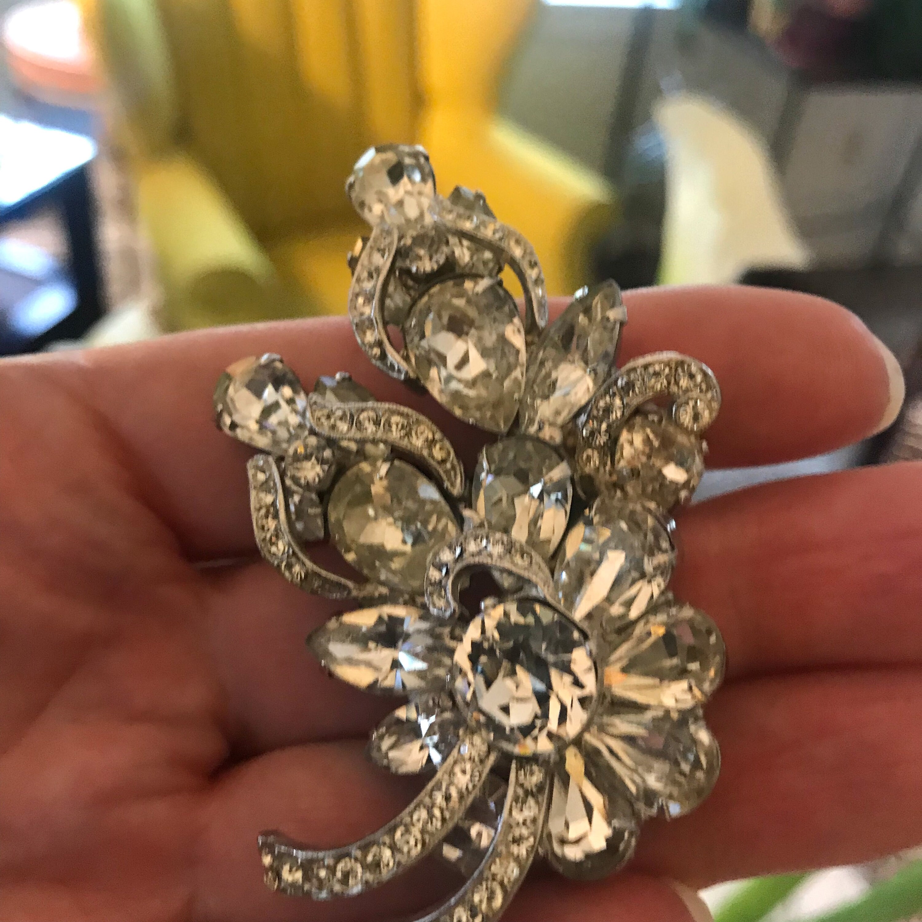 Exquisite Hollywood Regency Sparkling Ice Cyrstal Rhinestone Vintage ...