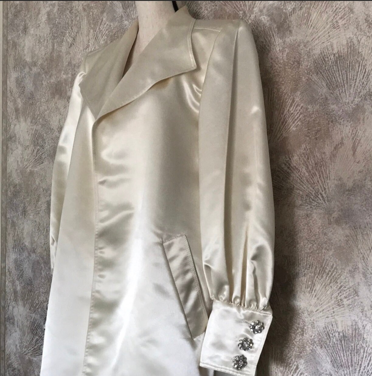Elegant Vintage Ivory Satin Evening Coat with 90s Glamour Big ...