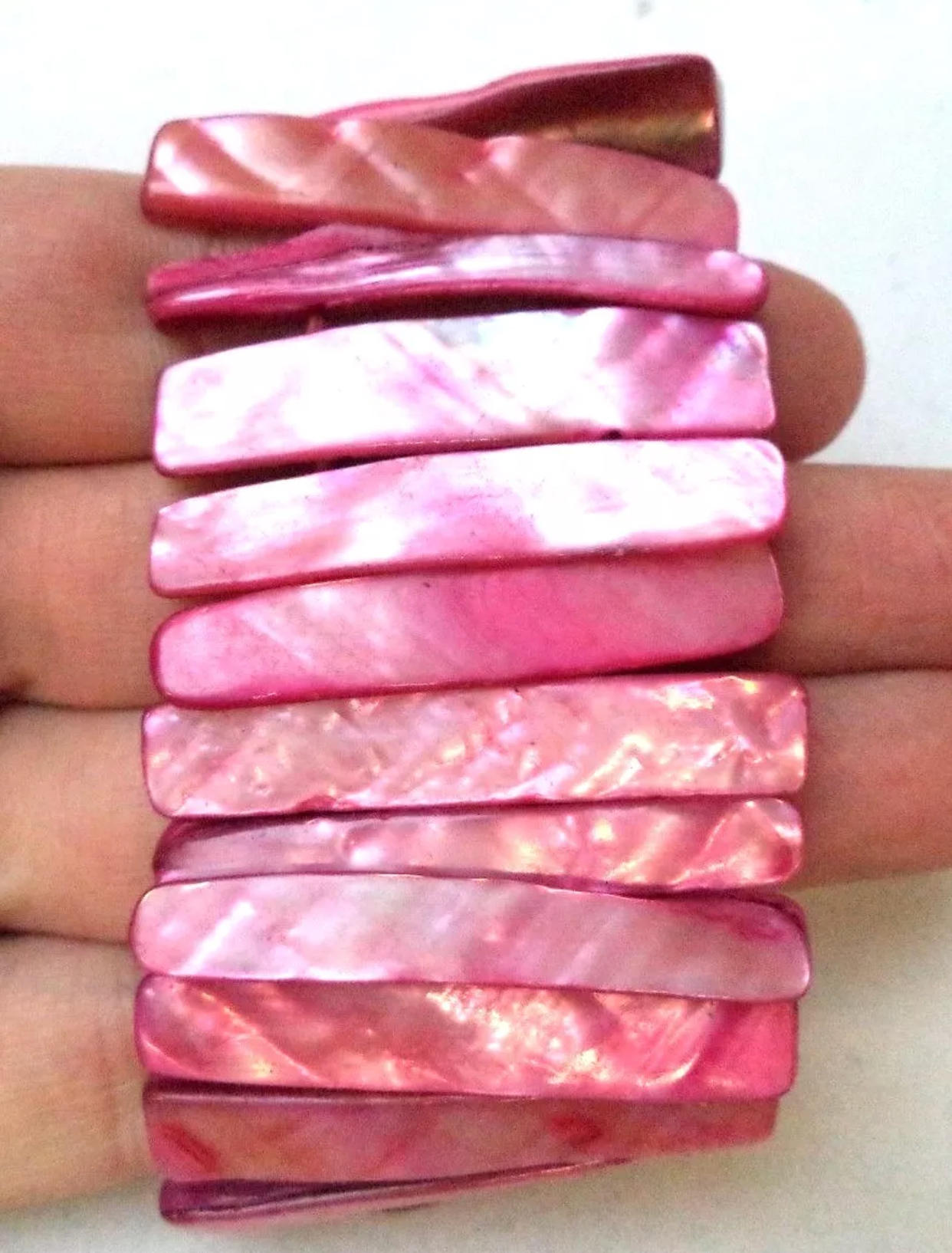 Beautiful Tropical Hot Pink Dyed MOP mother of pearl Stretch Bracelet