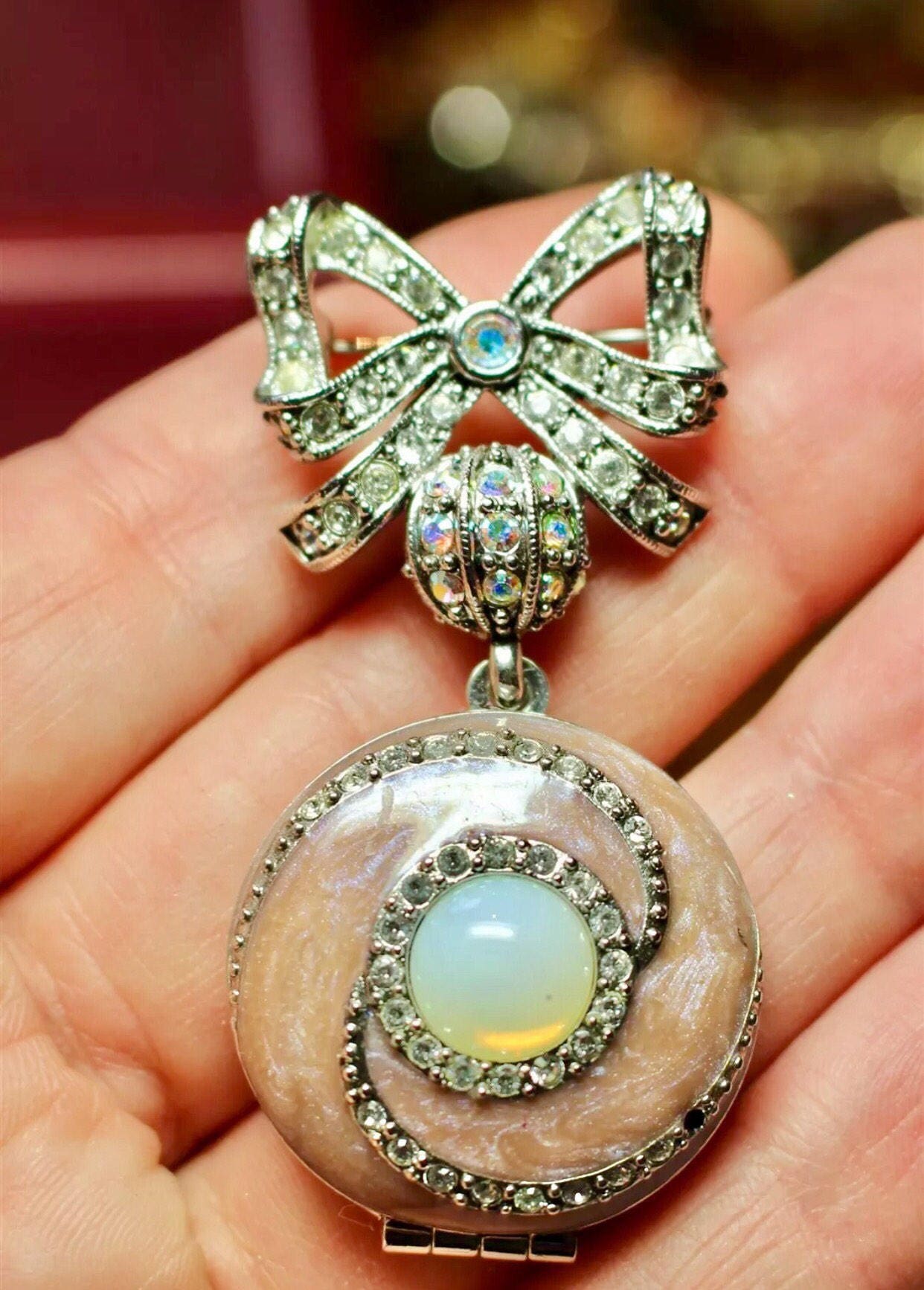 Joan Rivers Peach Pearlized enamel & Rhinestones Locket Brooch with ...