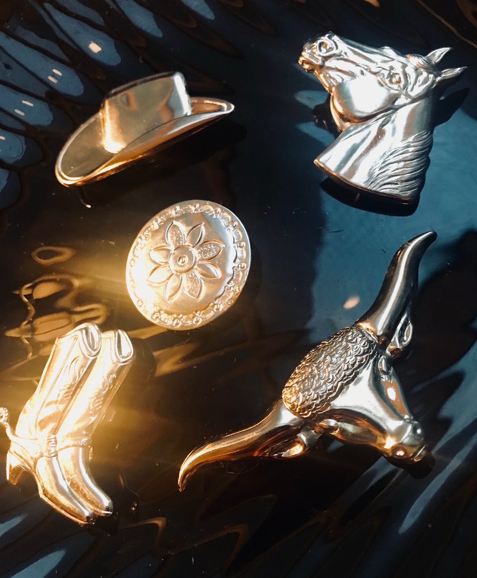 A Set of 5 Silvertone Cowboy Themed 80s Hipster Southwestern | Etsy