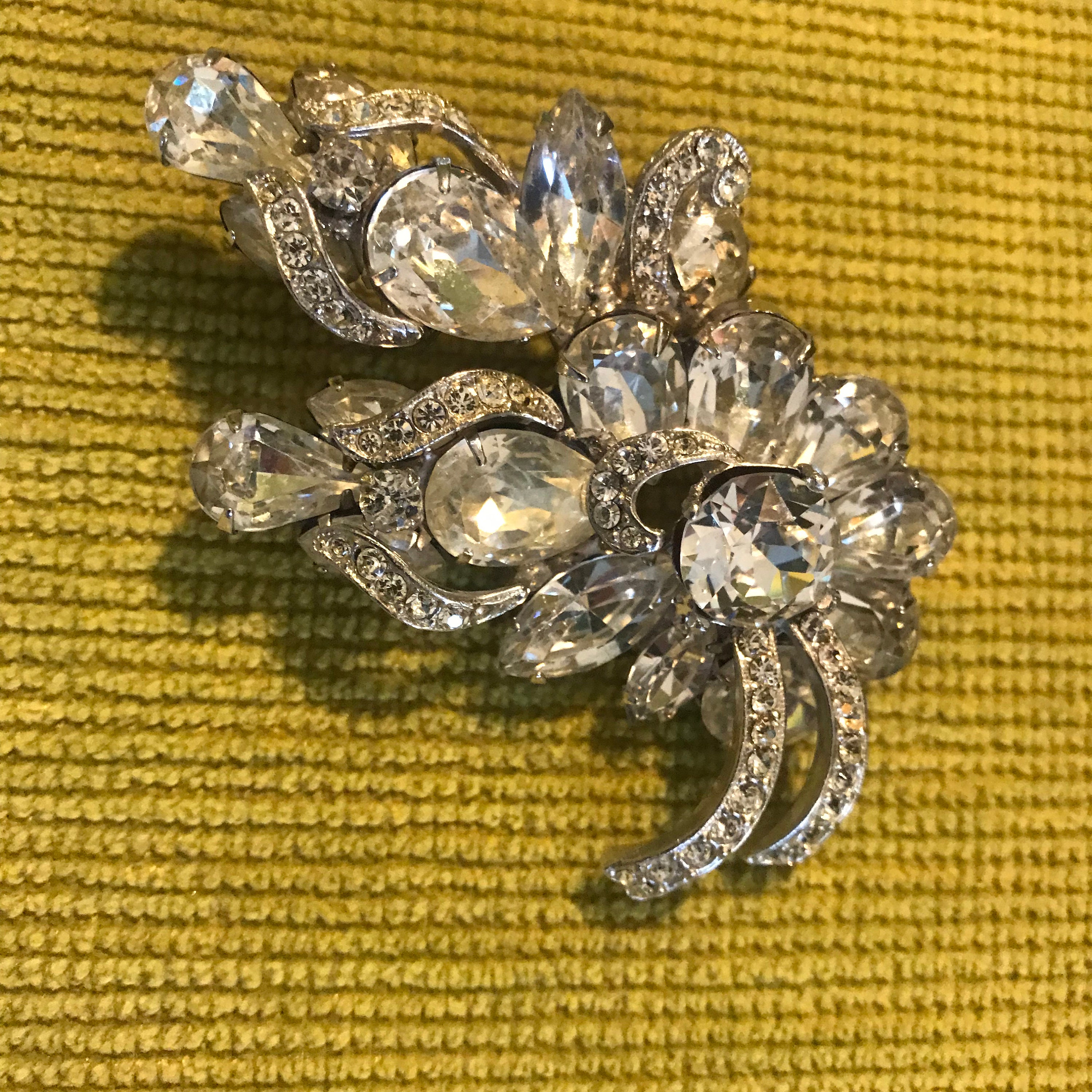 Exquisite Hollywood Regency Sparkling Ice Cyrstal Rhinestone Vintage ...