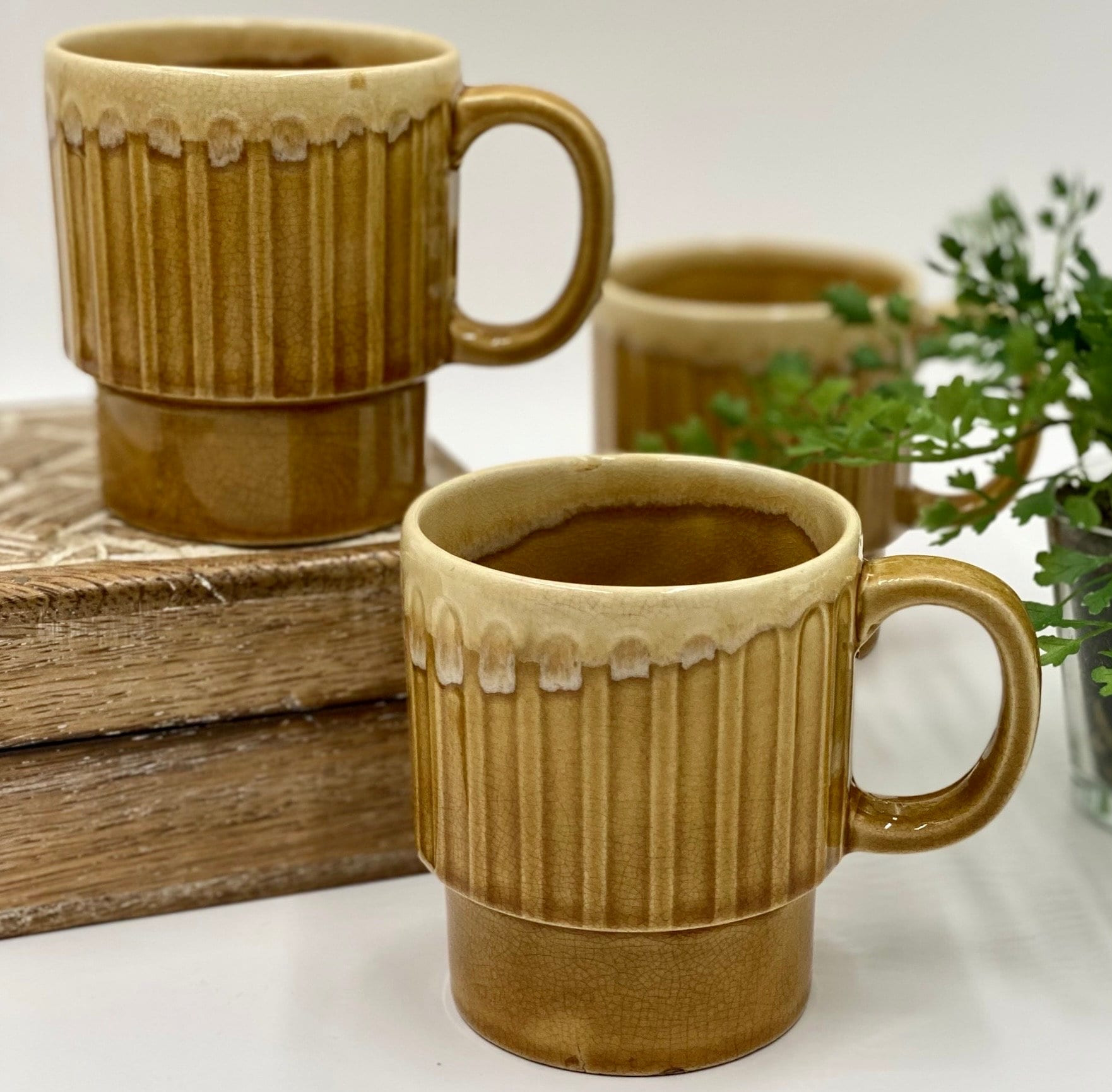 Stackable coffee mugs store