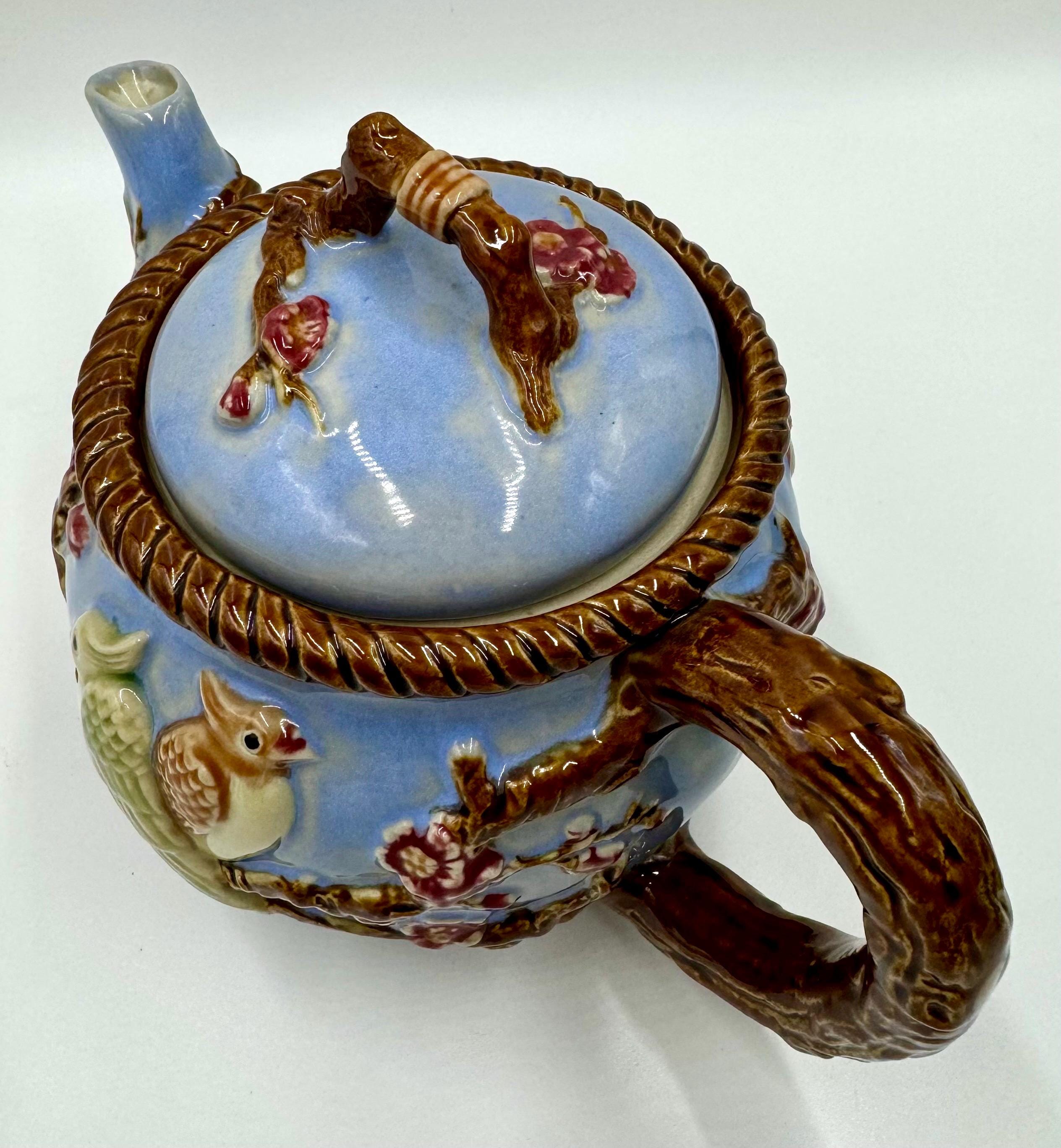Charming Majolica Style Ceramic Teapot | Dimensional Raised Cockateil ...
