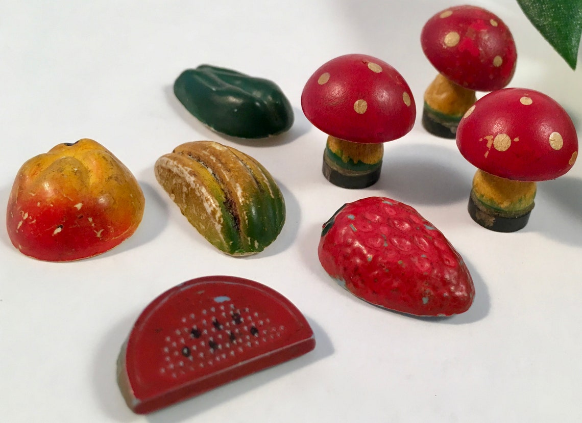 Vintage Retro Kitchen Magnets | Tiny Refrigerator or Memo Board Magnets ...