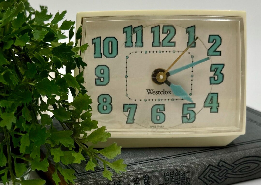 Vintage Retro Westclox Alarm Clock | Electric Alarm Clock With Cord ...