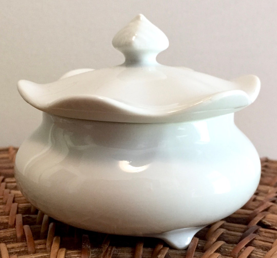 Vintage Ceramic Porcelain Ring Box Trinket Box | Asian Pagoda Style ...
