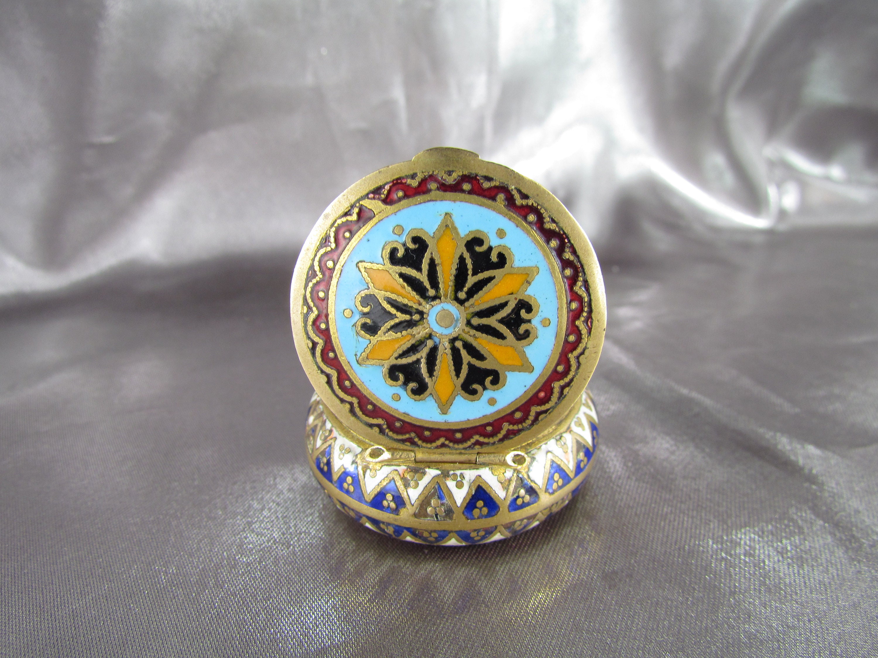 Art Deco French Enamel Powder Box, Powder Compact Pill Box, Enamel ...