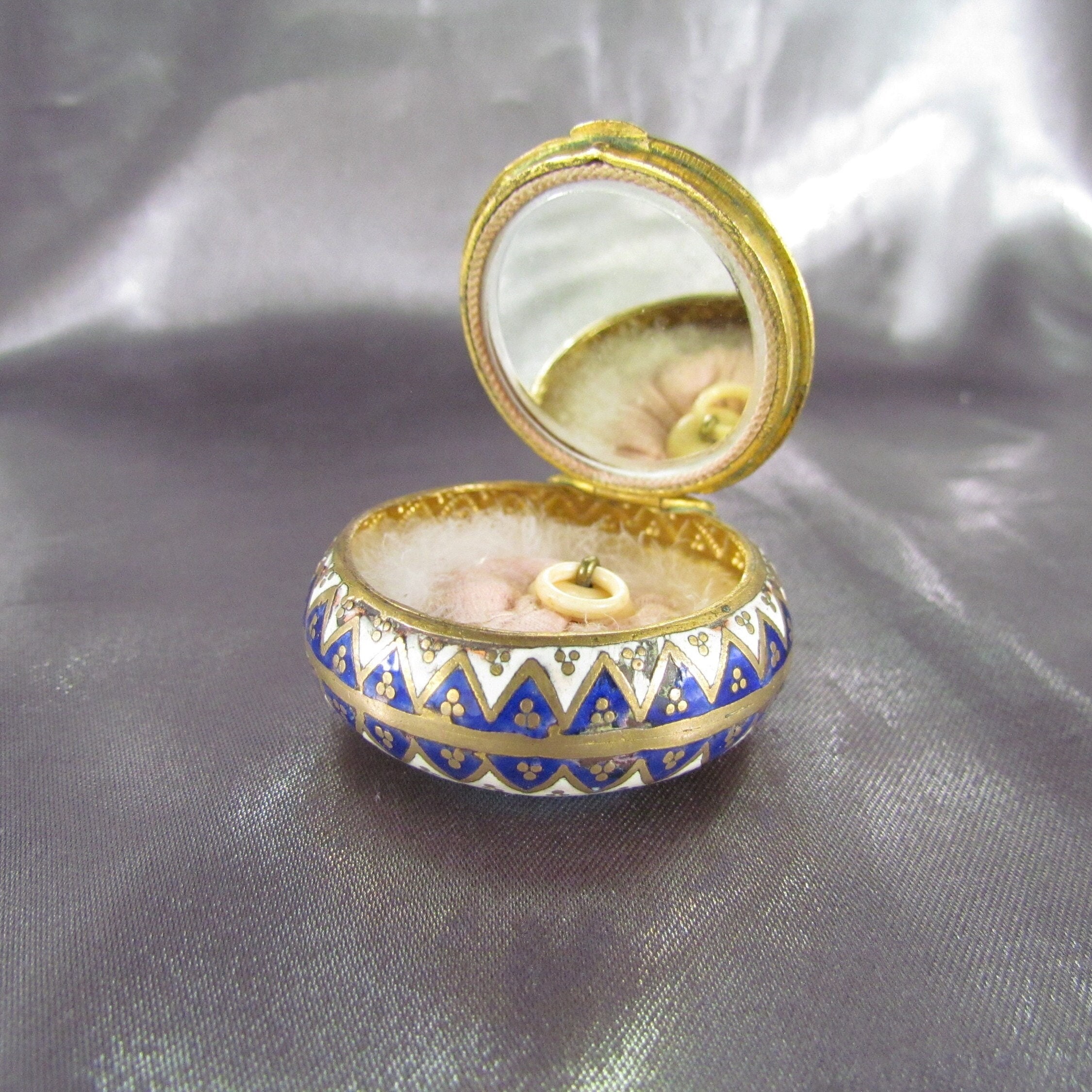 Art Deco French Enamel Powder Box, Powder Compact Pill Box, Enamel ...