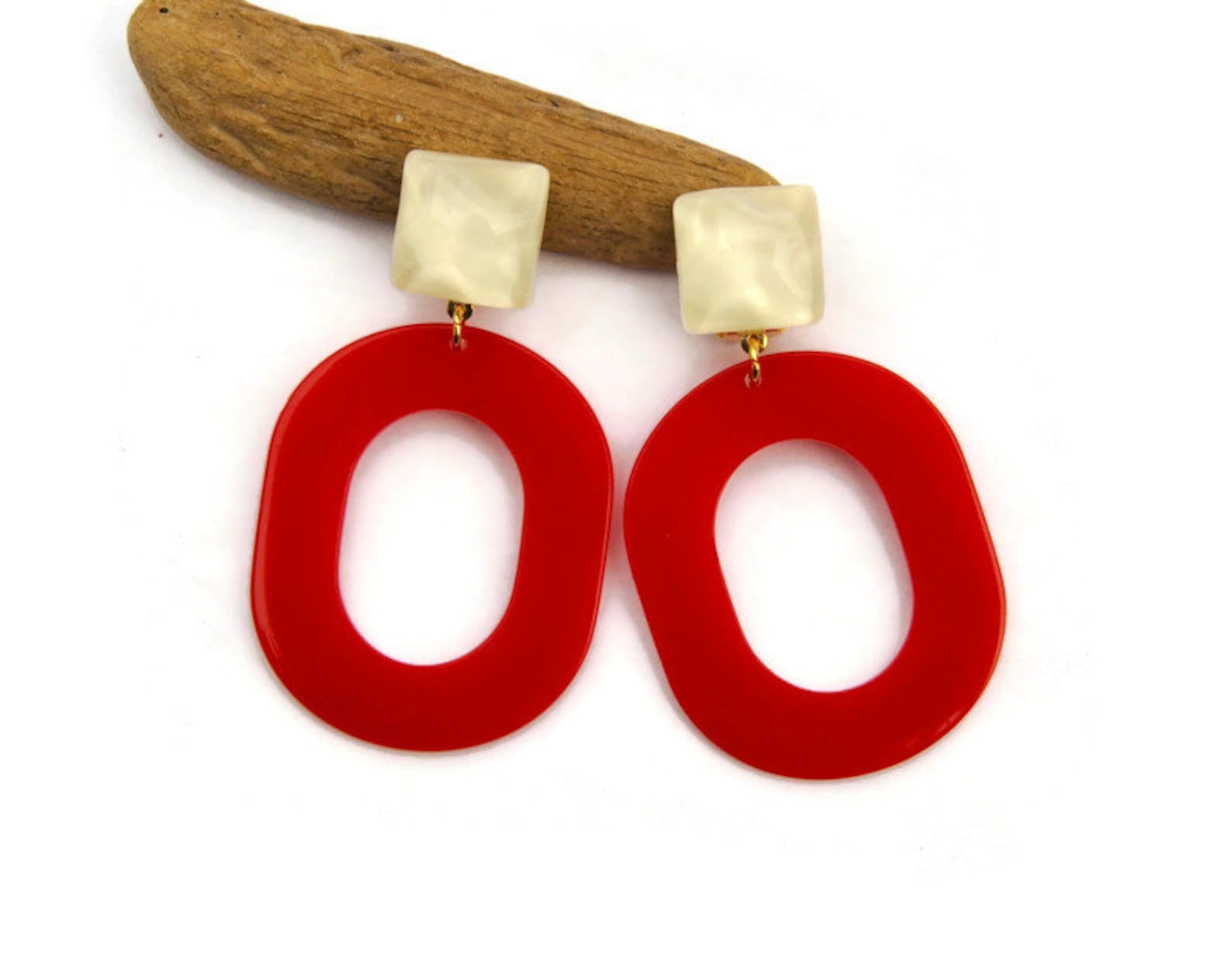 Large Red and Beige Resin Acrylic Mod Earrings, Clip on / Stud Earrings ...
