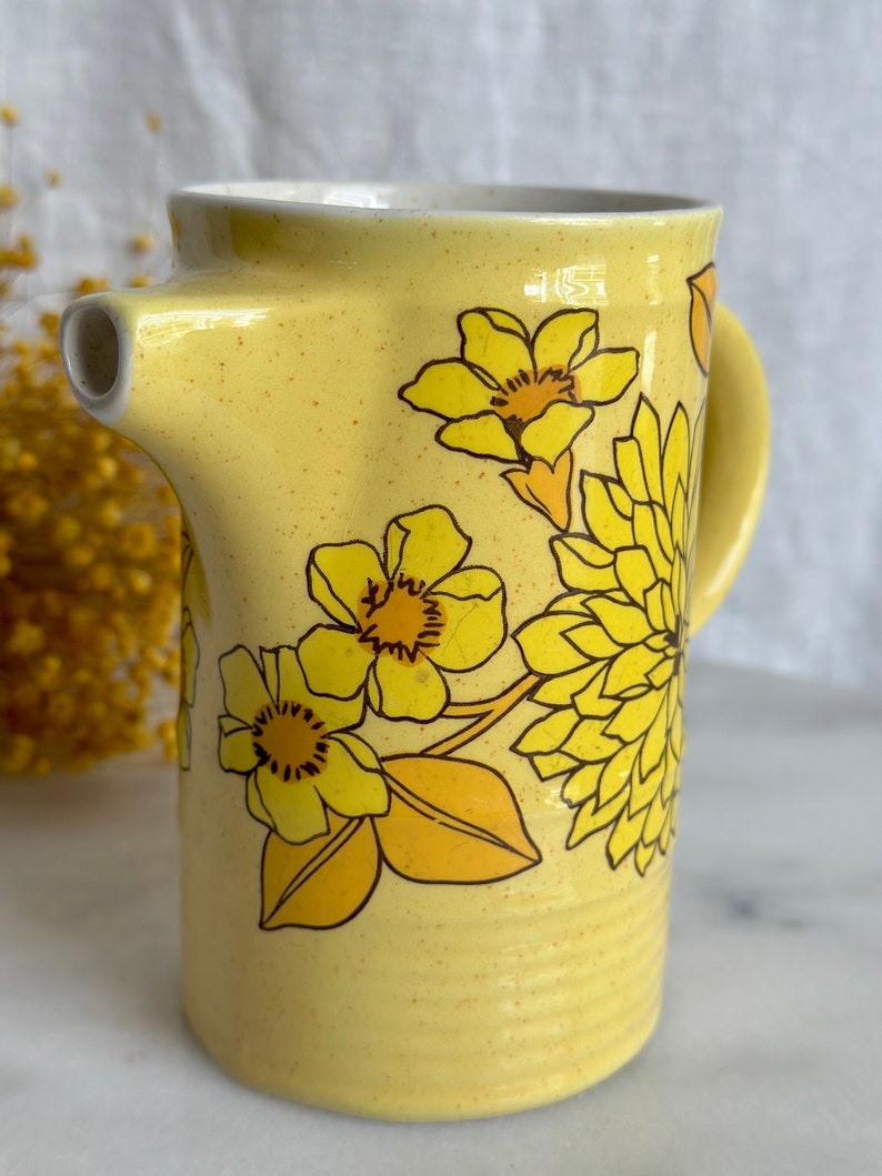 Irish Brendan Erin Stoneware Yellow Speckled Creamer Made in Arklow ...