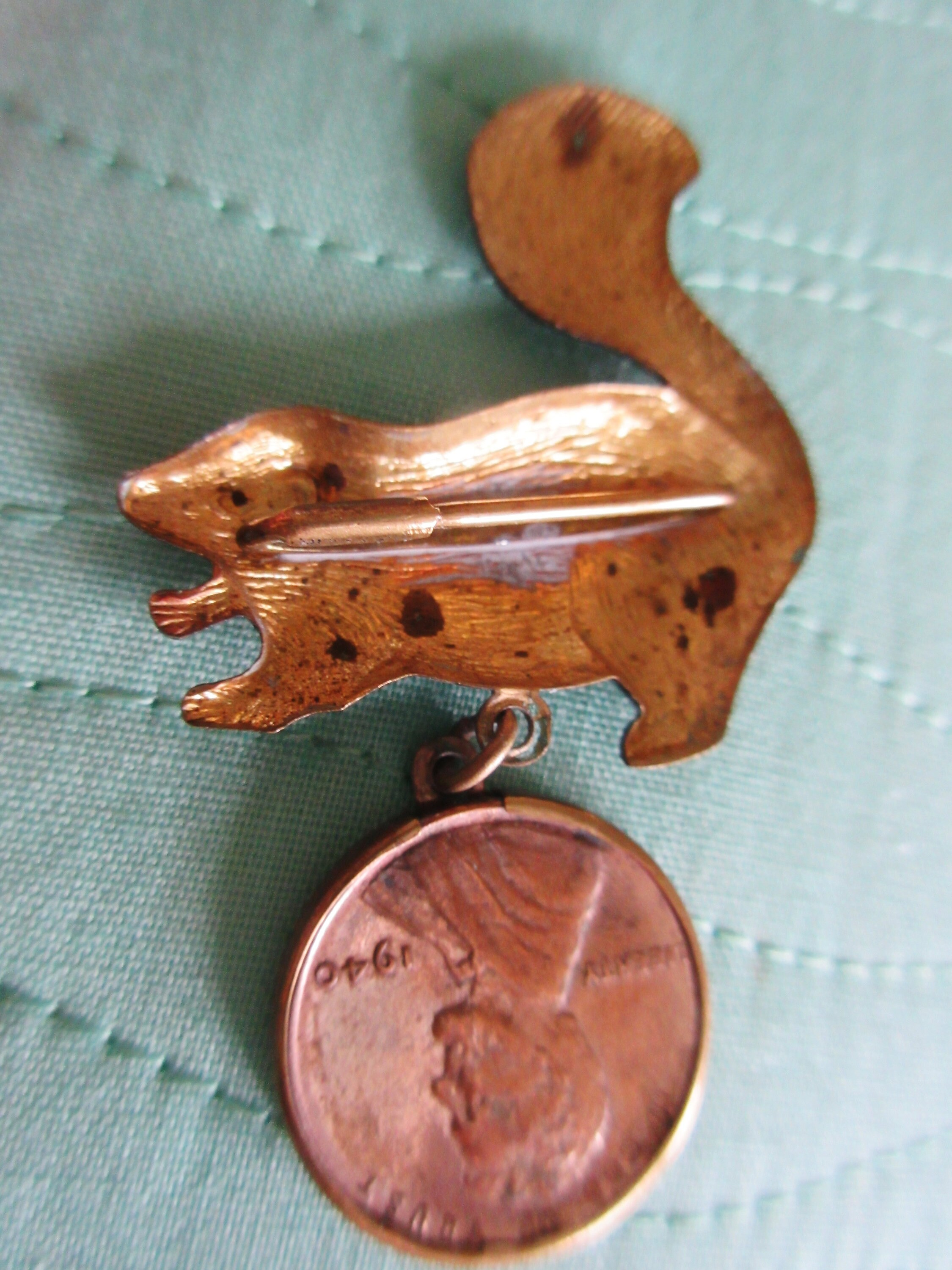 RESERVED - Vintage Metal Skunk Pin with Dangling 1940 ONE CENT Copper Penny
