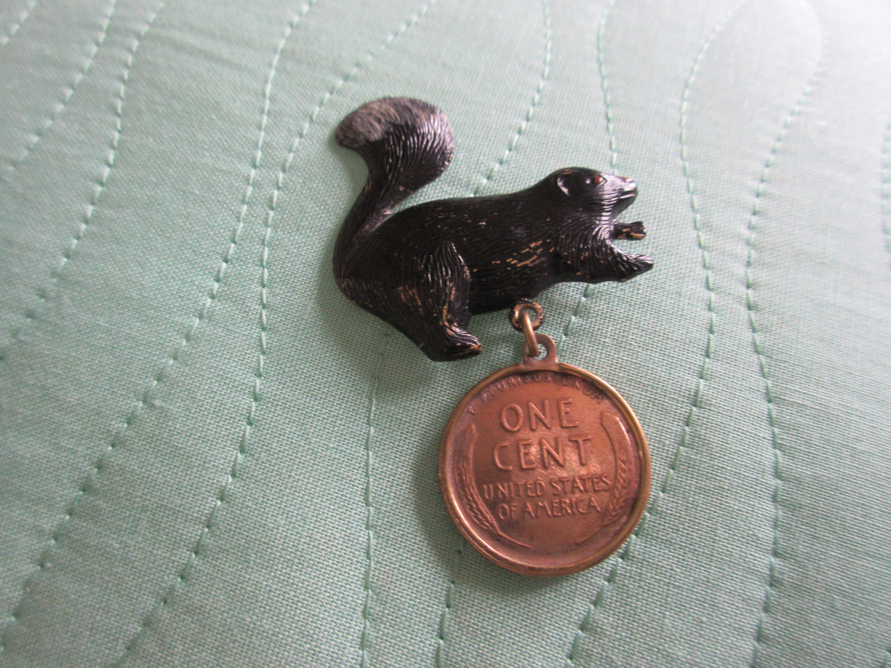 RESERVED - Vintage Metal Skunk Pin with Dangling 1940 ONE CENT Copper Penny