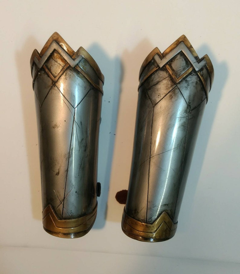 Wonder Woman Bracers - Etsy
