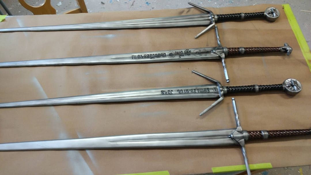 Witcher 3 Dual Swords: Steel ultimatum & Silver Maugrim Swords - Etsy