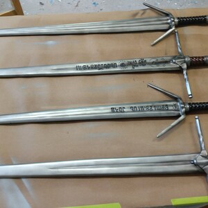 Witcher 3 Dual Swords: Steel ultimatum & Silver Maugrim Swords - Etsy