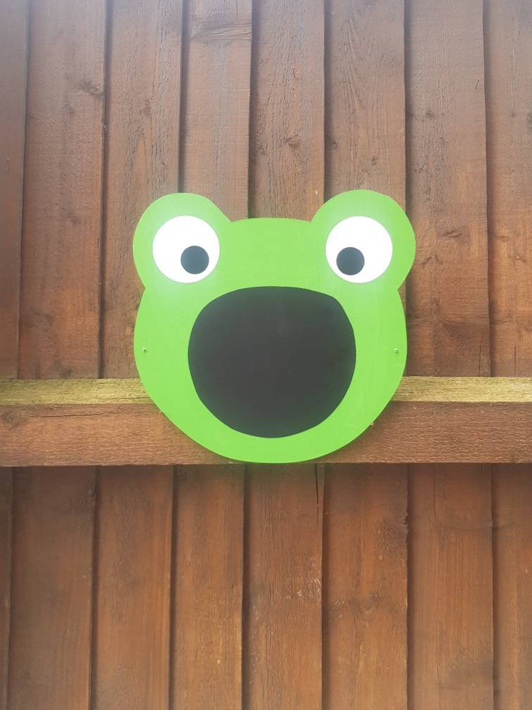 2 X Frog Mirrors and 2 X Frog Chalkboards, Ideal for Children Centres ...