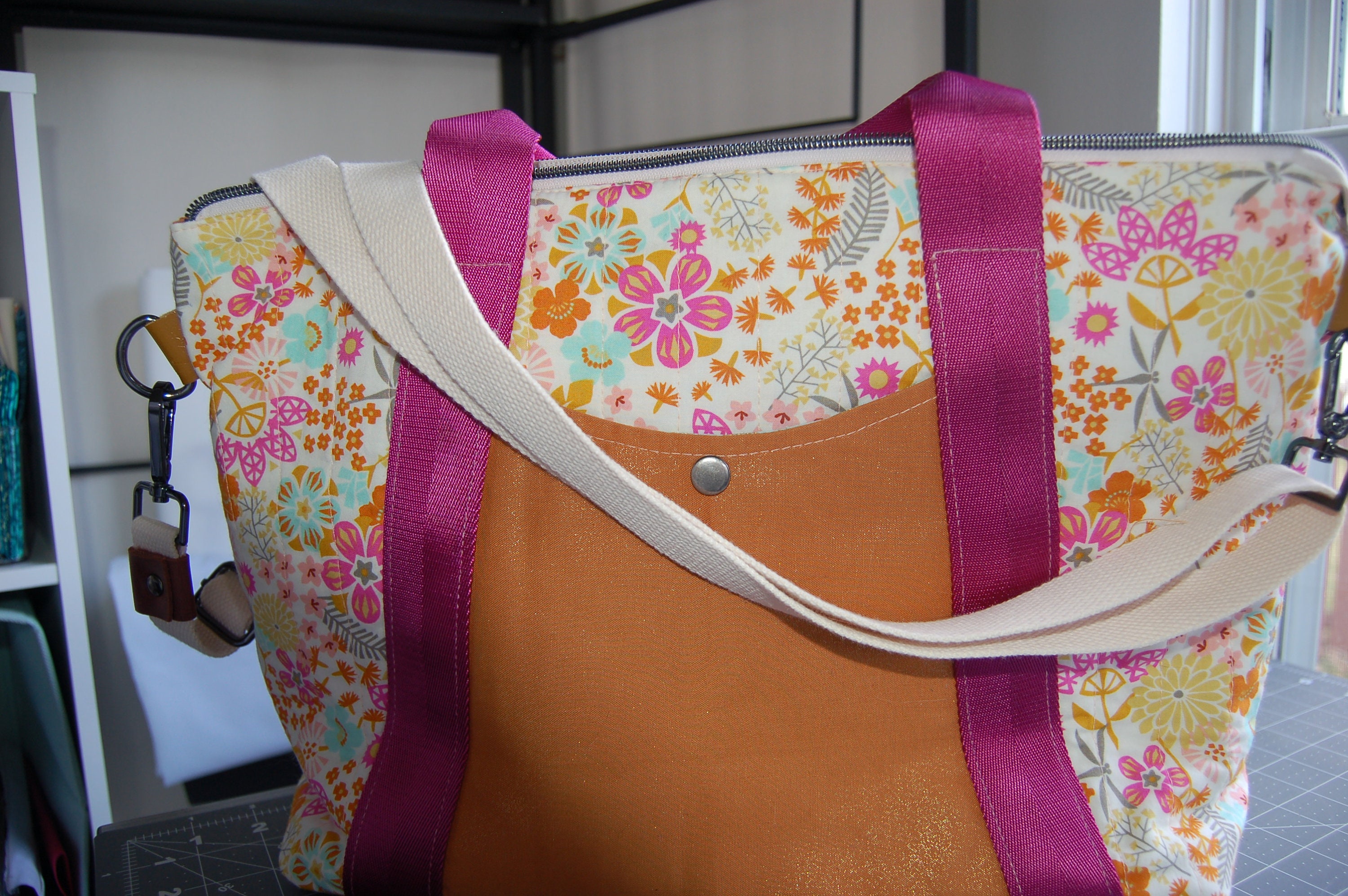 Oxbow Tote Pattern by Noodlehead - Etsy