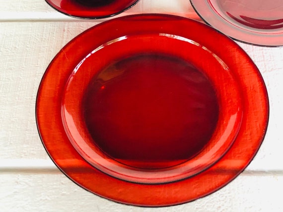 Vintage Arcoroc Classique Ruby dinnerware, 19 piece Set. Very good - munimoro.gob.pe