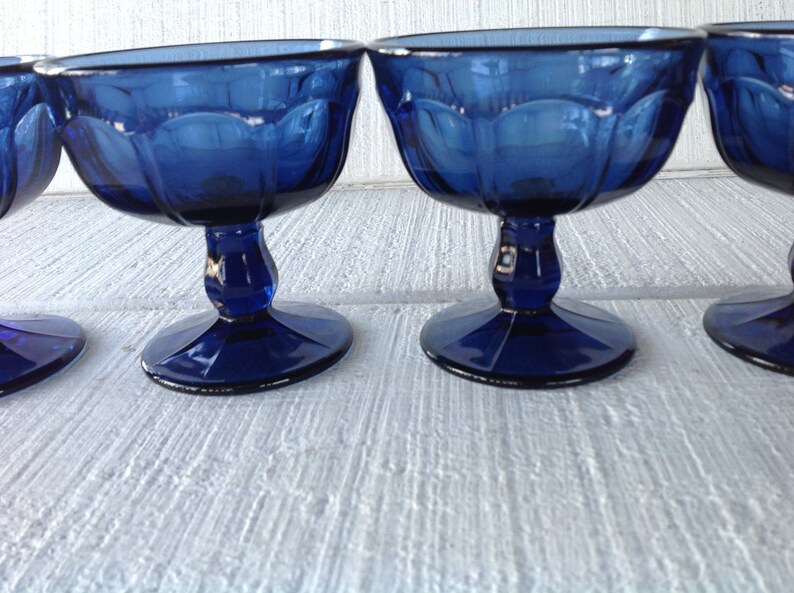 2 Vintage cobalt blue goblet Old Williamsburg deep blue ultra | Etsy