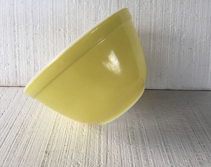 Vintage Yellow Pyrex Nesting Bowl # 401, Mid Century Small Mixing Bowl ...