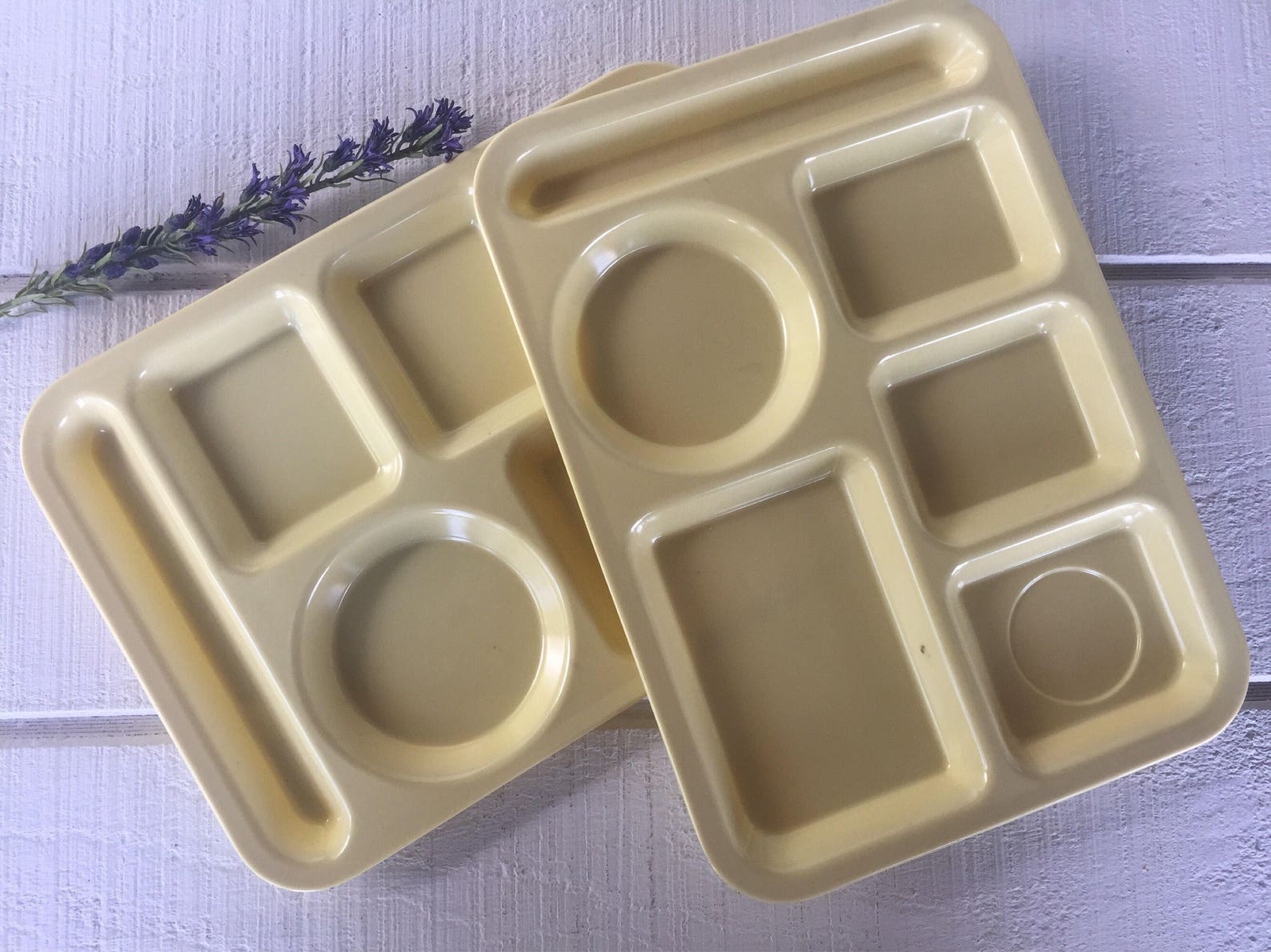 2 Vintage Lunchroom Trays Pastel Yellow Divided Lunch Trays - Etsy