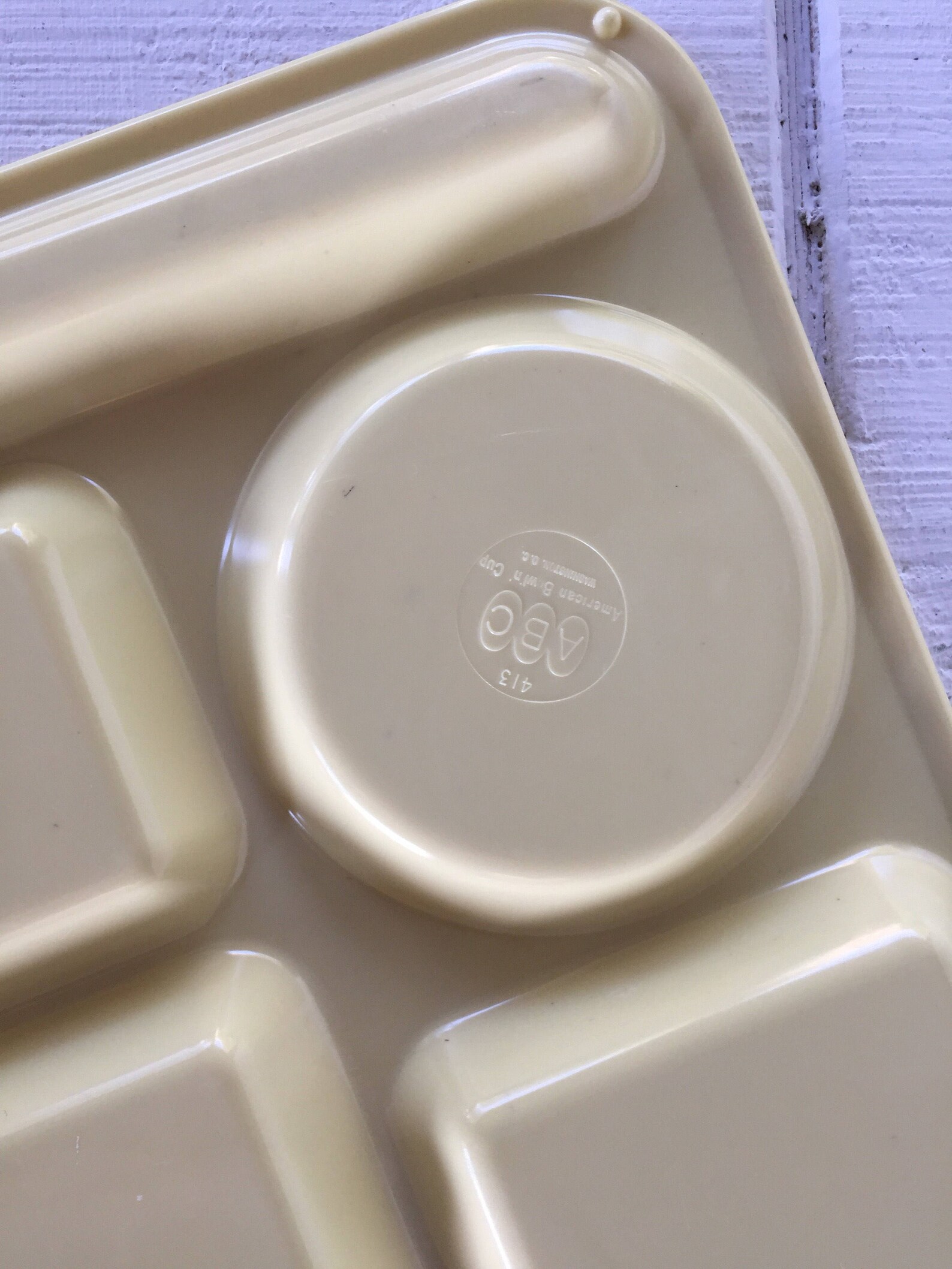 2 Vintage Lunchroom Trays Pastel Yellow Divided Lunch Trays - Etsy