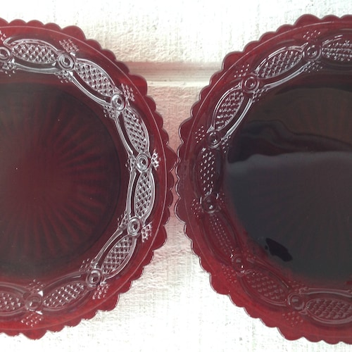 Vintage Ruby Red Dessert / Salad Plates Vintage Deep RED - Etsy