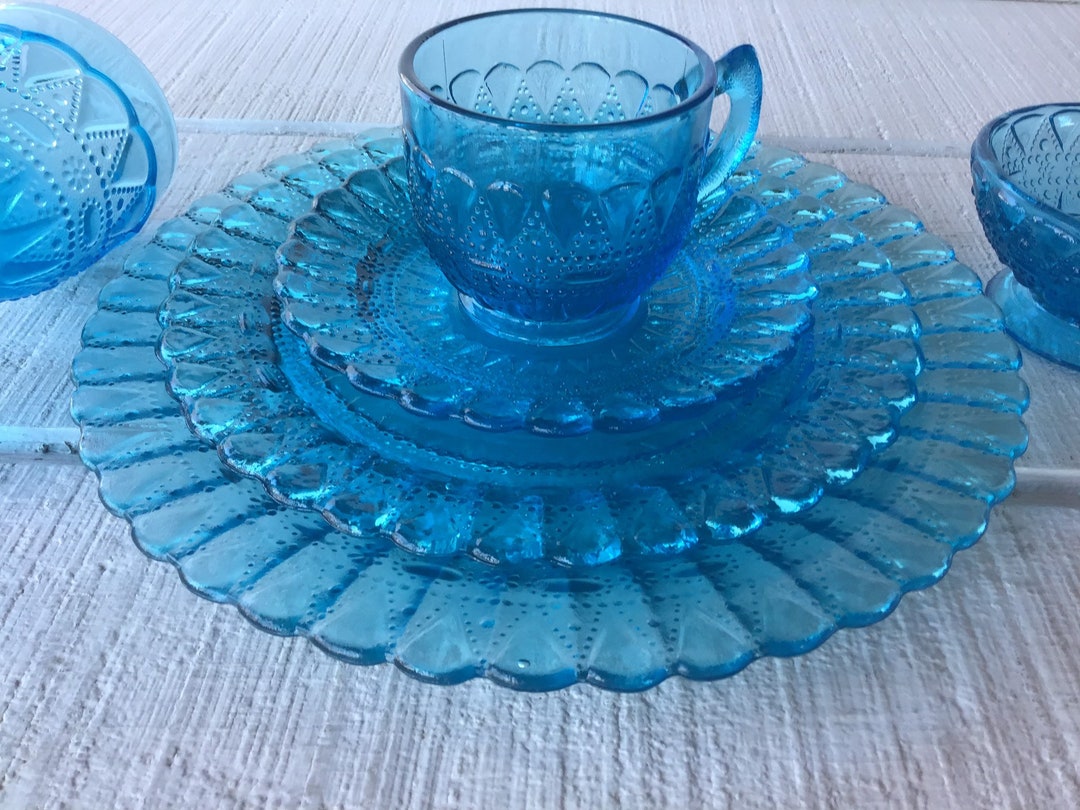 1970s Turquoise Blue Lace & Dewdrop Kemple Wheaton Collectible ...