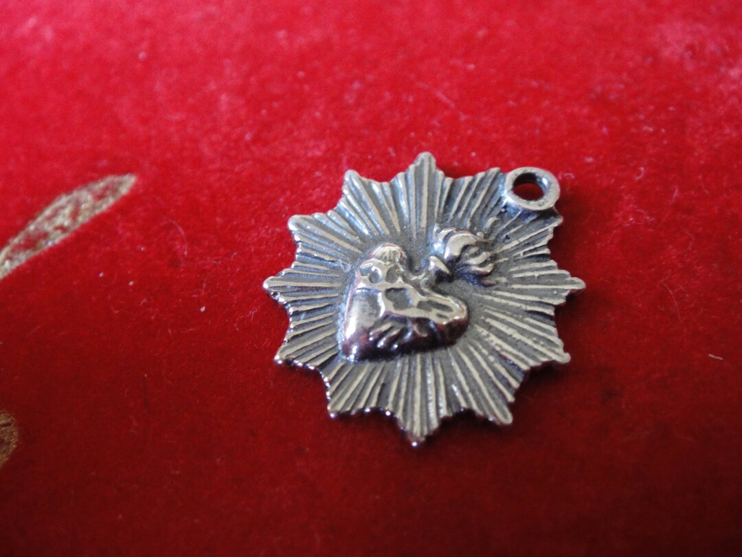 925 Sterling Silver Oxidized Holy Sacred Heart, Silver Sacred Heart ...
