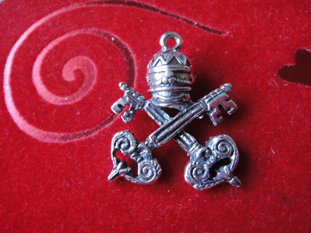 925 Sterling Silver Crown With Keys, Silver Crown and Keys, Crossed ...