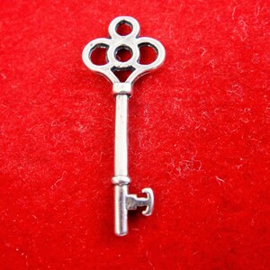 925 Sterling Silver Lightly Oxidized Small Key, Silver Key, Small Key ...