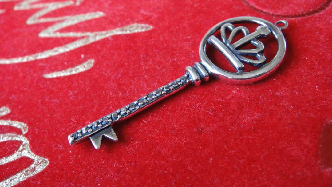 925 Sterling Silver Oxidized Crown Key Charm, Pendant, Crown Key, Crown ...