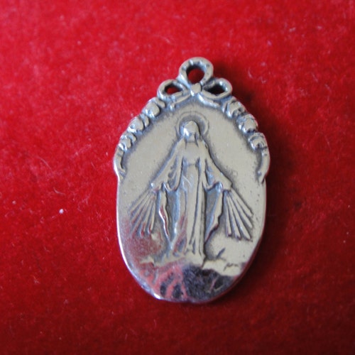 925 Sterling Silver Virgin Mary Pendant Silver Virgin - Etsy