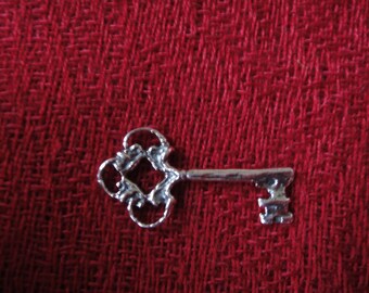 925 Sterling Silver Lightly Oxidized Small Key Silver Key | Etsy