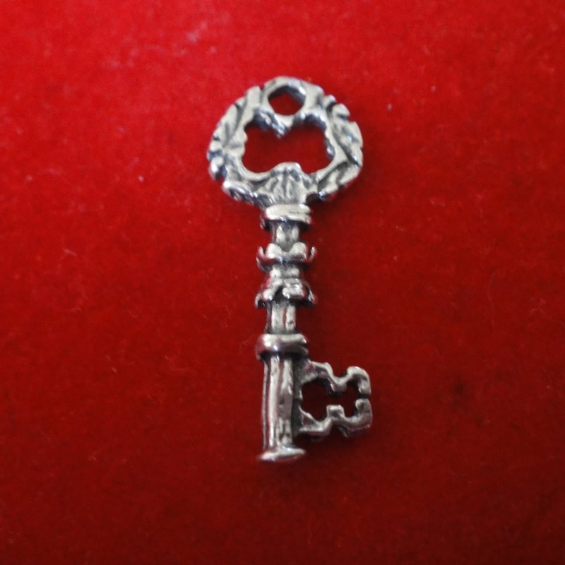 Antique Key Charm - Etsy