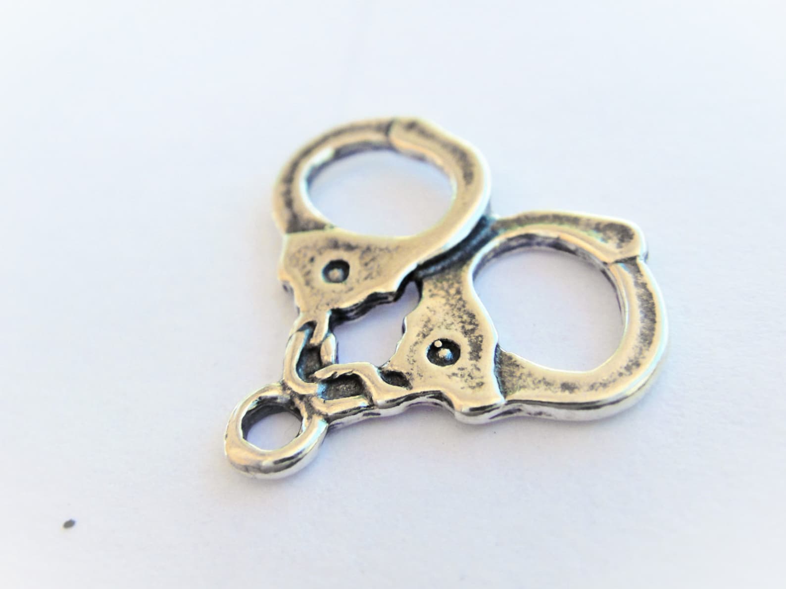 925 sterling silver Small Handcuff Charm folded Silver hand - Etsy 日本