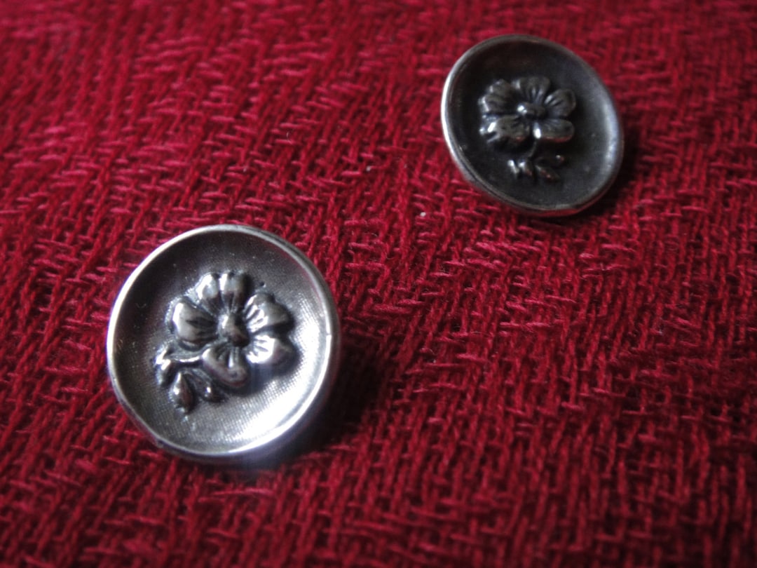 925 Oxidized Sterling Silver Button With Flower 1 Pc. - Etsy