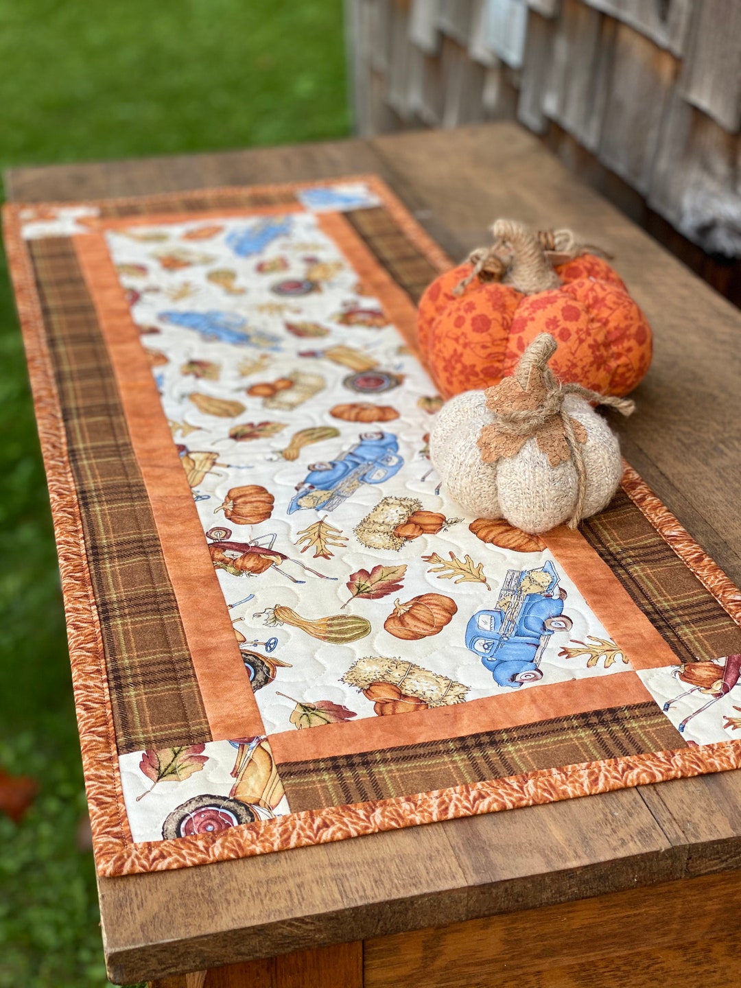 Quilted Fall Table Runner, Old Farm Truck, Autumn Table Runners ...
