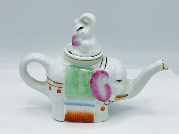 Elephant Ceramic Teapots